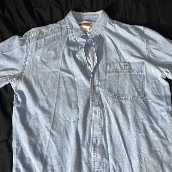 Wrangler | Shirts | Wrangler Rugged Wear Denim Button Up | Poshmark
